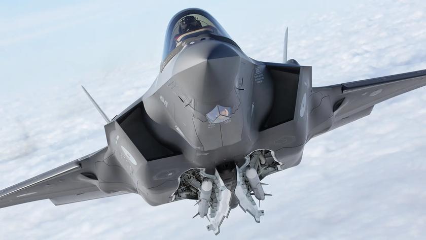 Lockheed Martin opracowuje nowy układ przedziałów dla F-35A i F-35C ...